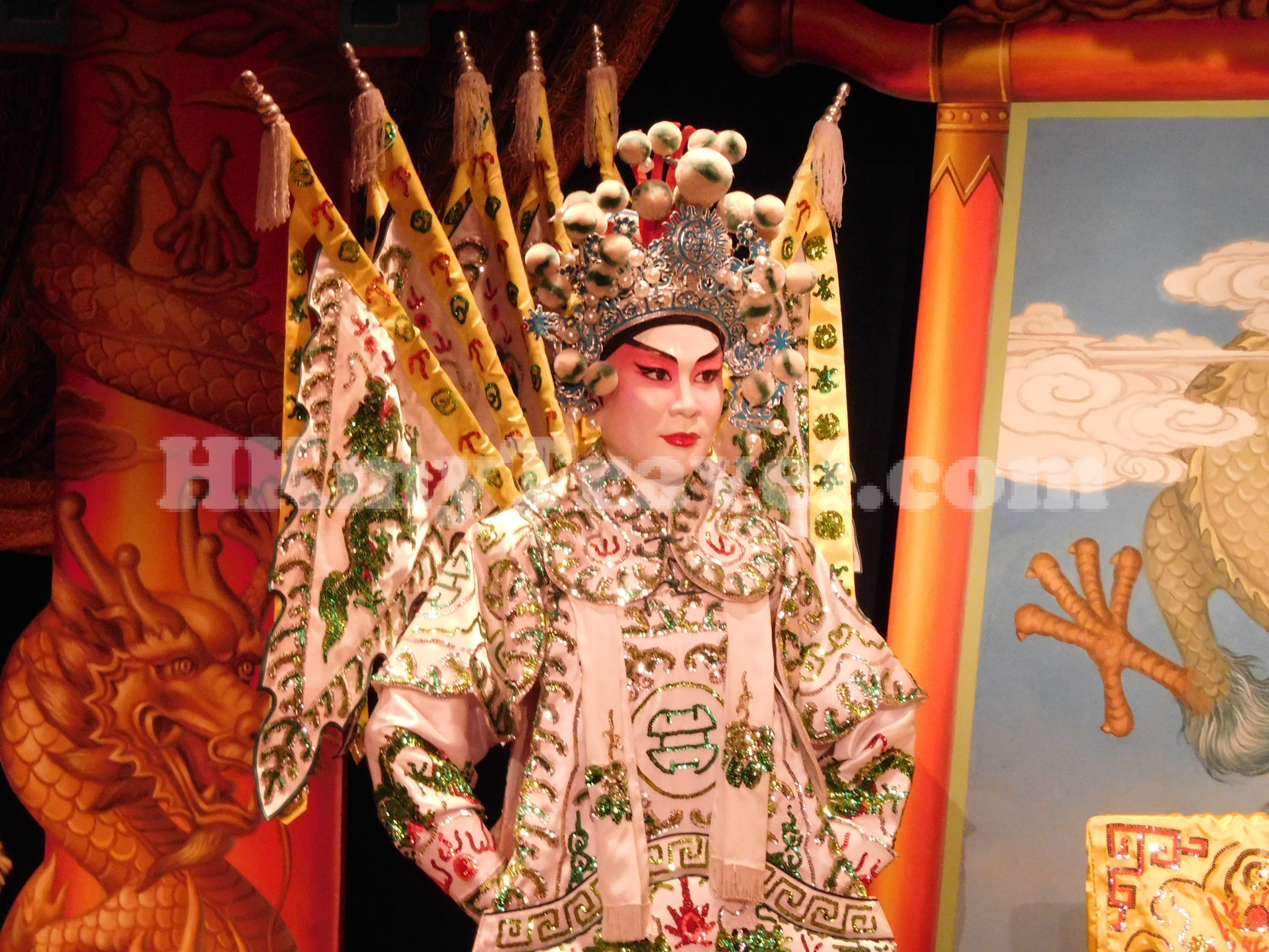 Experience Cantonese Opera in Hong Kong: Top Venues & Cultural Insights